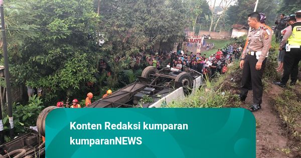 Kronologi Bus Kramat Djati Terjun ke Tebing Sedalam 10 M di Bandung | kumparan.com
